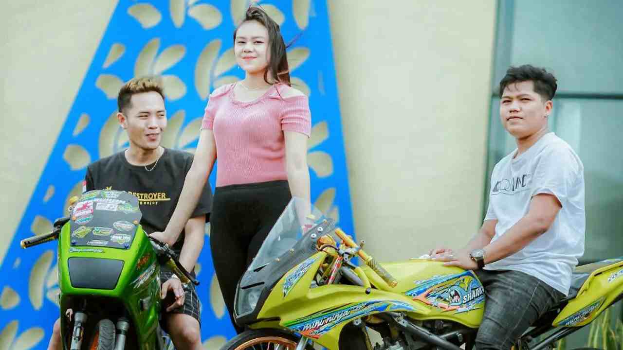 Jamet dan Catatan Kaki yang Pincang